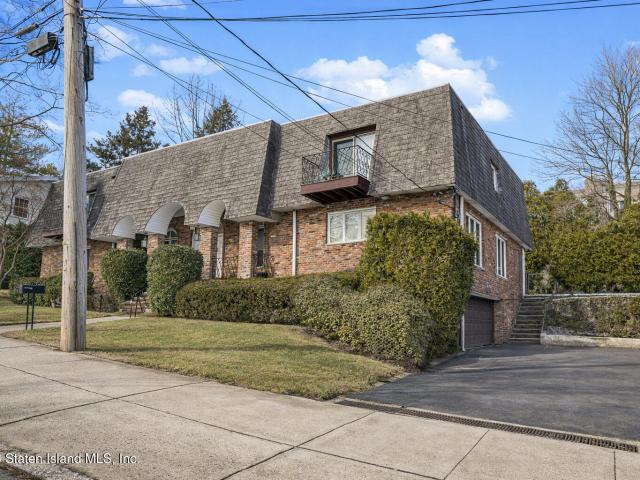 15 Herkimer Street | Compass