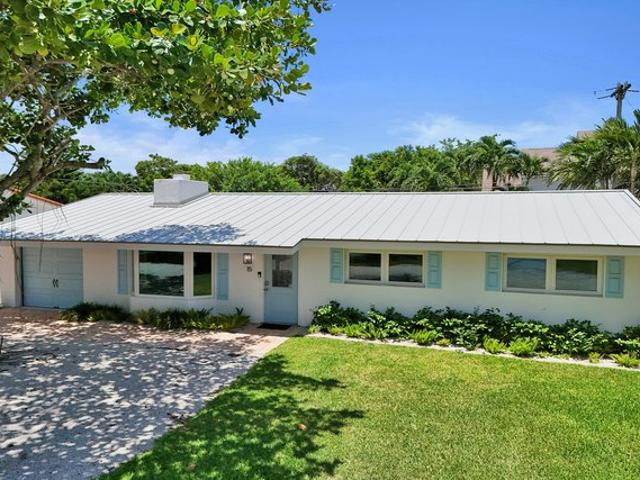15 Hersey Dr, Ocean Ridge, FL 33435