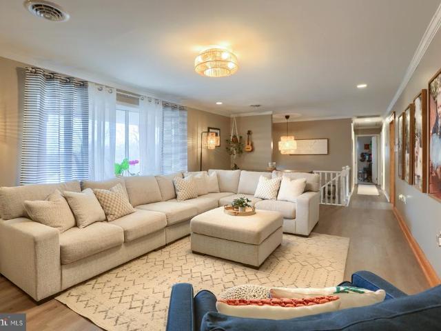 15 Highland Circle