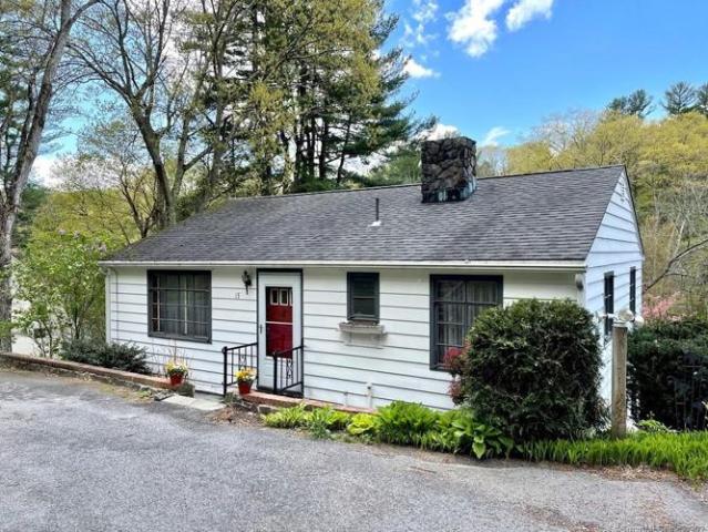 15 Hillside Dr, Sherman, CT 06784