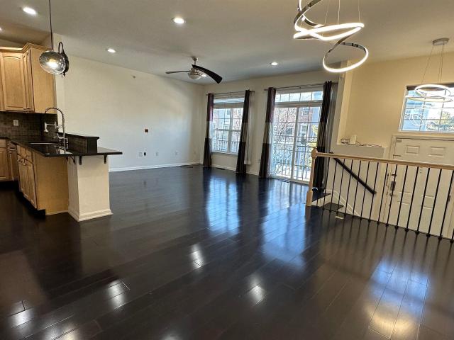 15 Hudson Ct