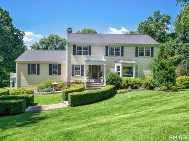 15 Hull Pl, Ridgefield, CT 06877