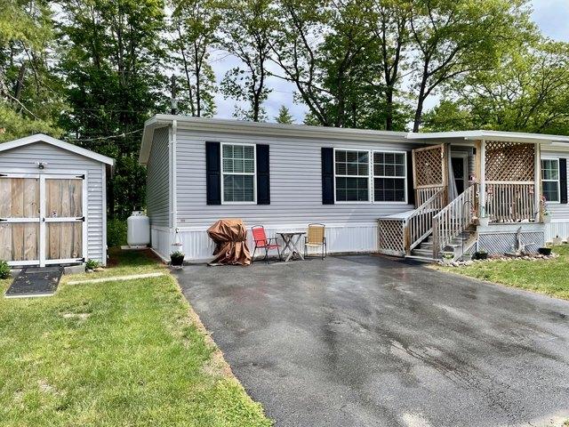 15 Iris Ct, Augusta, ME 04330