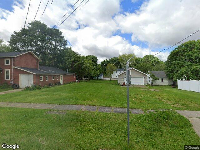 15 Jackson St, Monroeville, OH 44847