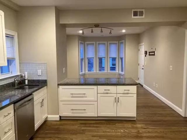 15 Johnson Court, 1, Brockton, MA 02301