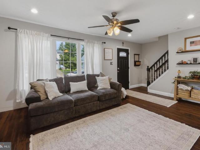 15 Juniper Avenue