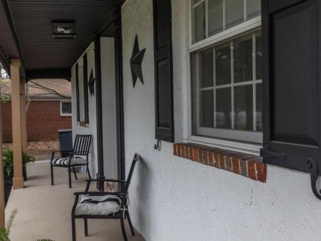 15 Kendall Boulevard