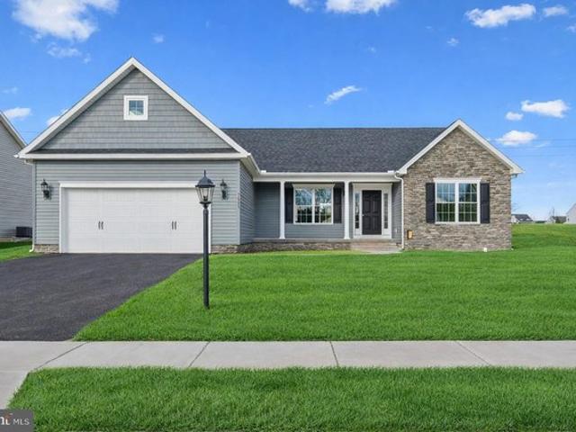 15 Kinzers Ct Unit 69, Hanover, PA 17331