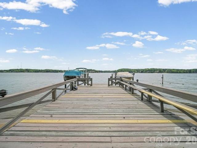 15 King Haigler Chase St, Lake Wylie, SC 29710