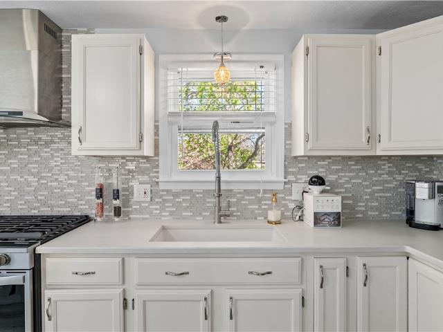 15 Laforge Dr, Coventry, RI 02816 | MLS #1410