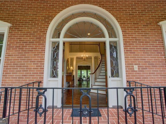 15 Lenox Circle SE