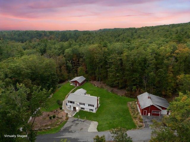 15 Leslie Dr, Goffstown, NH 03045