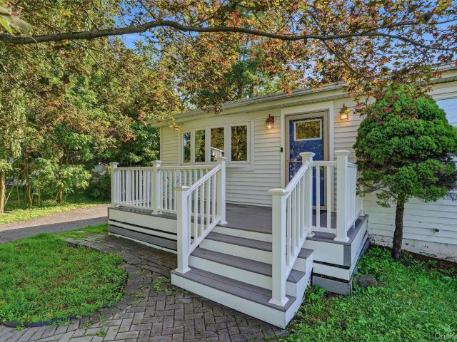 15 Lincoln Drive