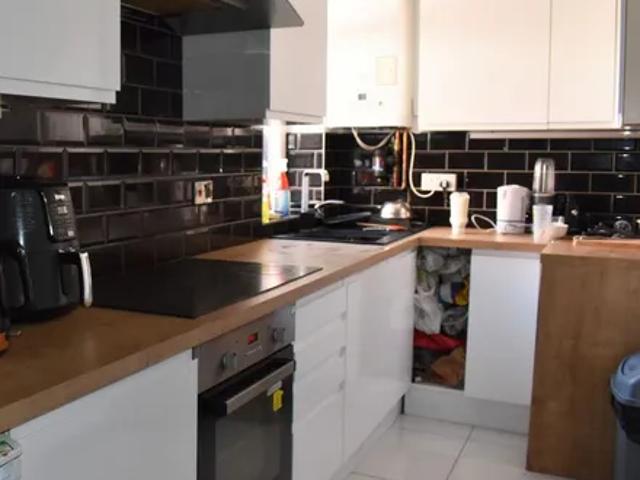 15 Lindum Street, Manchester, M14 4BW, United Kingdom | 5 bed townhouse for rent #166319541 | Rentberry