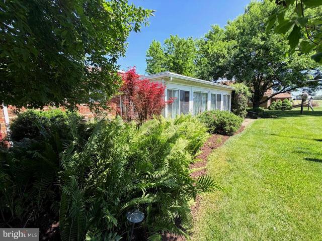 15 Lippizan Drive