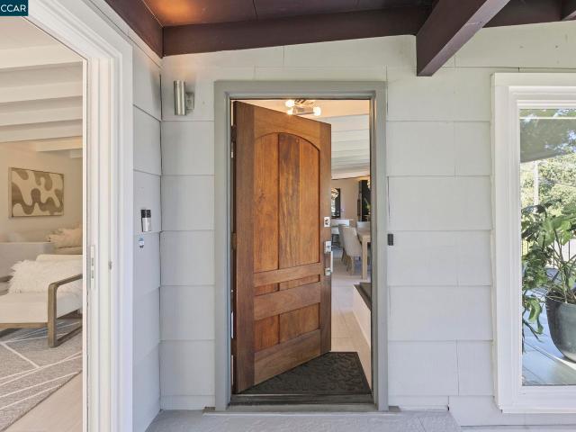 15 Loma Vista