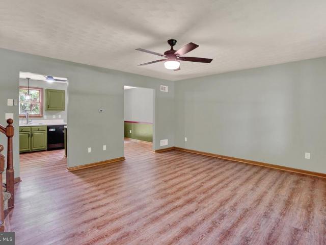 15 Loop Drive