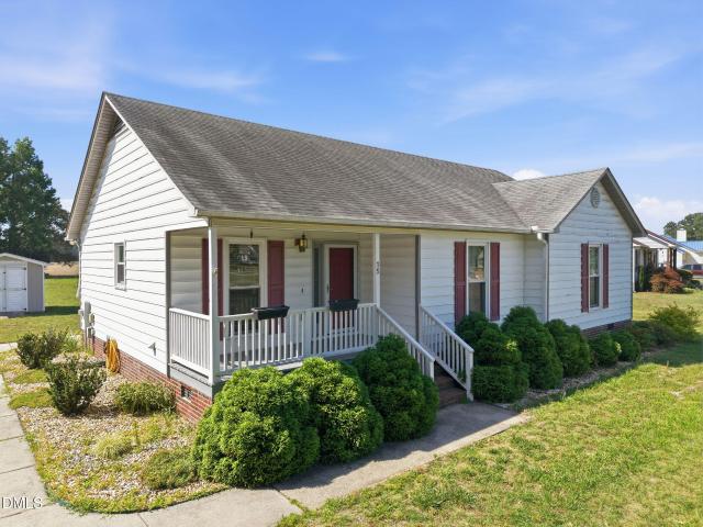 15 Loop Road