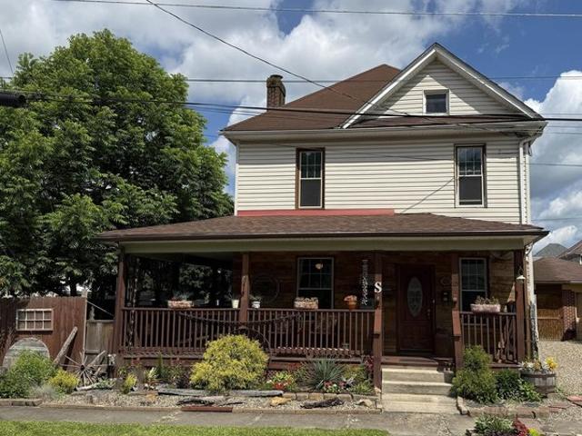 15 Locust St, Elkins, WV 26241