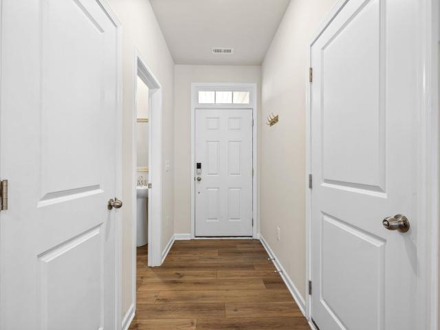 15 Loebner Lane