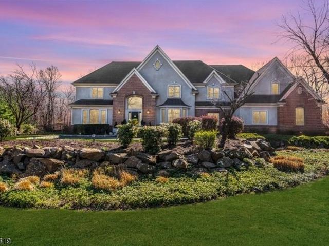 15 Loller Dr, Bridgewater Twp, NJ 08836