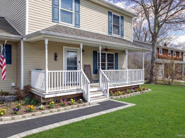 15 Loughlin Drive