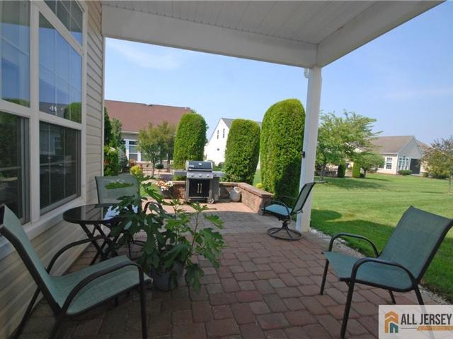 15 Mandrake Road