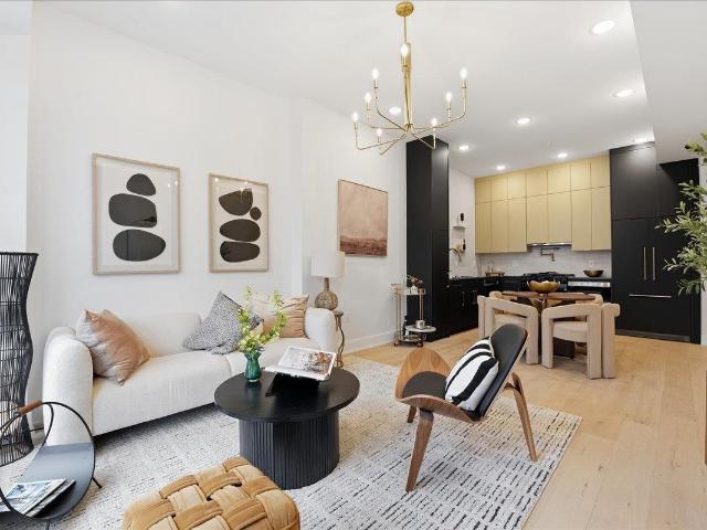 15 Manhattan Ave # 1