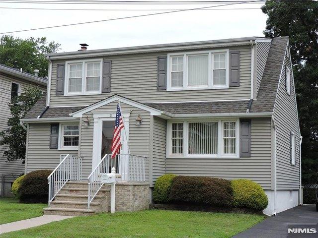 15 Main Ave, Elmwood Park, NJ 07407