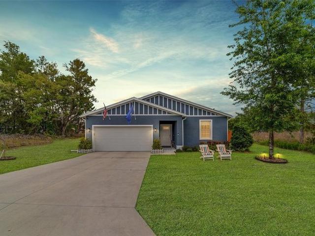 15 Malauka Cir, Weirsdale, FL 32195