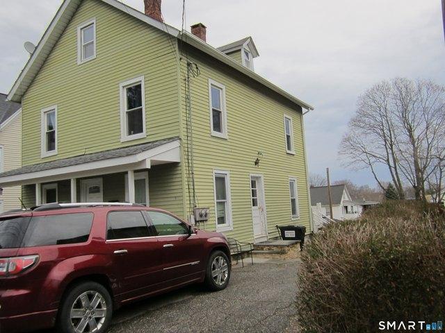 15 Mallory St, Danbury, CT 06810