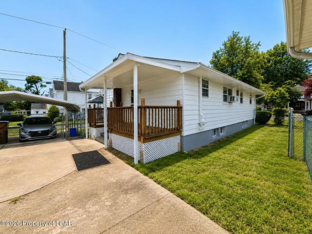 15 Maple Street