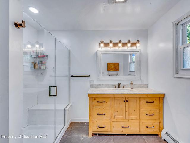 15 Marabee Avenue