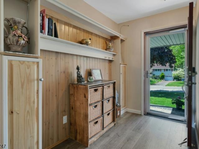 15 Maxine Dr