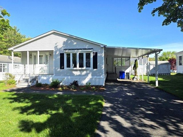 15 Meeting House Rd, Taunton, MA 02780