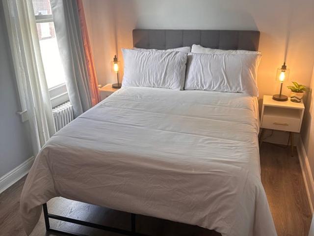 15 min >NYC Spacious room