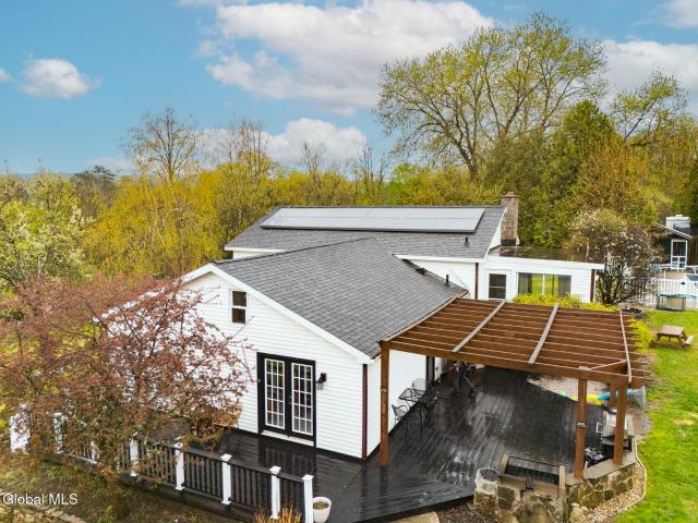 15 Middleton Road