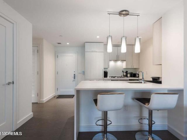 15 Morris Avenue Unit 308