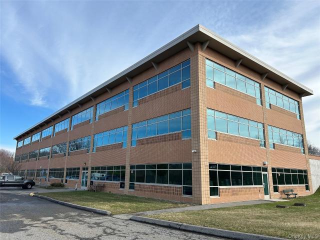 15 Mount Ebo Road S North/South