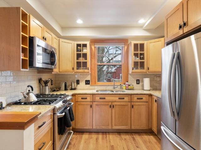 15 Mt Vernon St, Unit 8, Cambridge, MA 02140 | MLS #73495 | Compass