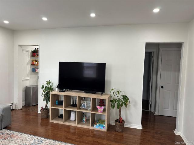 15 N Brook Drive
