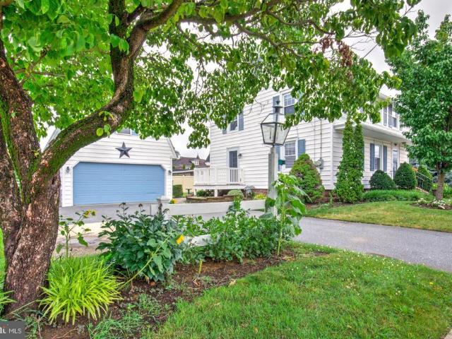 15 N Custer Avenue