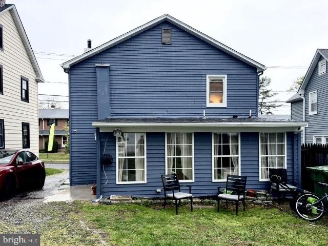 15 N Locust Avenue