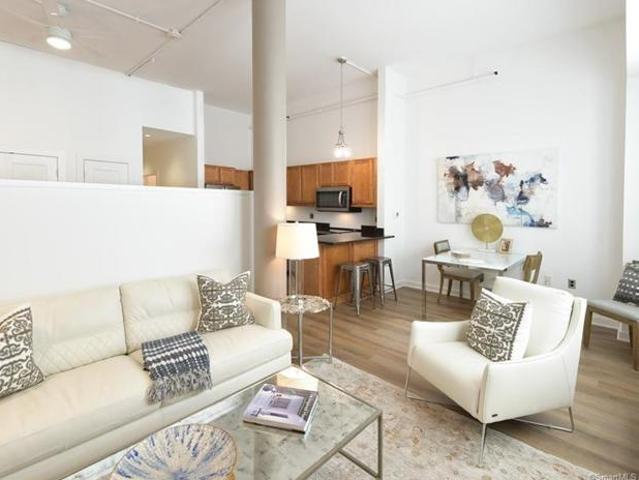 15 New St #315 West Hartford, CT 06107