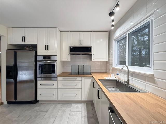 15 Norfolk Ct, Rock Hill, NY 12775 | MLS #964048
