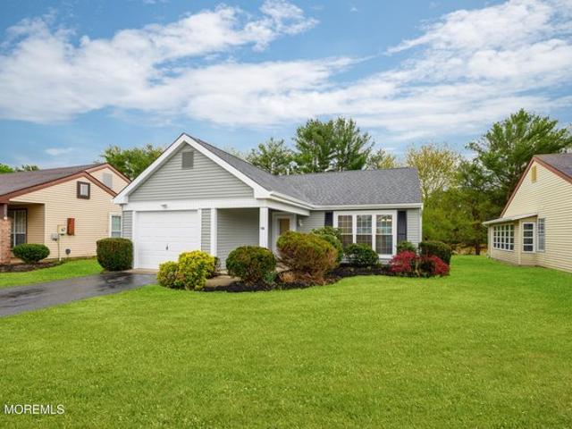 15 Normanton Ave, Manchester, NJ 08759