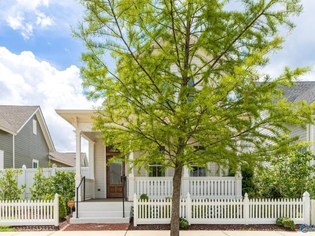 15 NW Angell Street