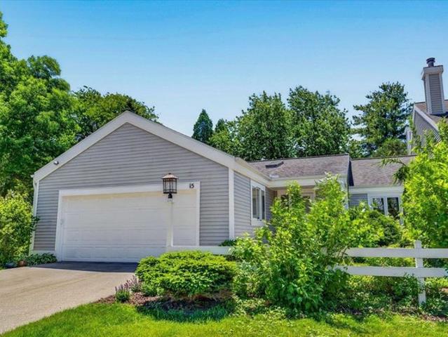 15 Oak Creek Dr, Madison, WI 53717
