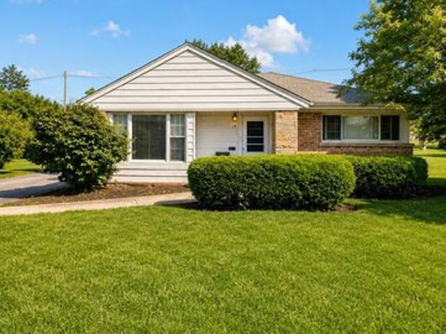 15 Oak Ln, Park Forest, IL 60466