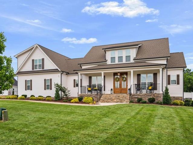 15 Old Garden Ln, Youngsville, NC 27596